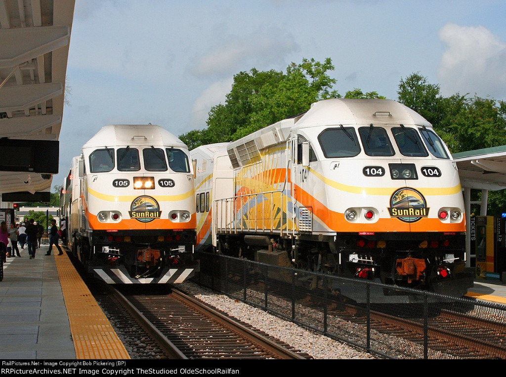 Sunrail Trains Meet each other